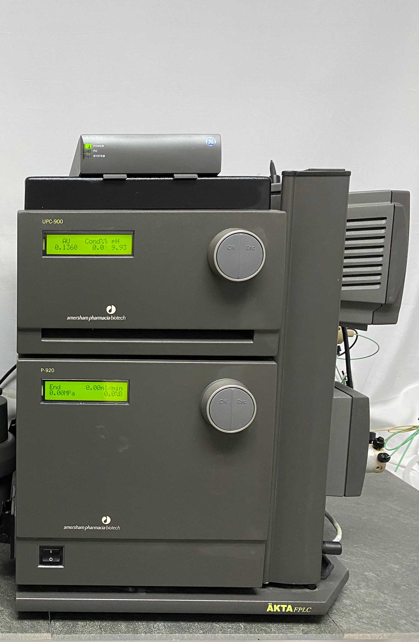 Amersham Pharmacia Biotech AKTA FPLC System, PV-908, P-960, INV-907, M ...