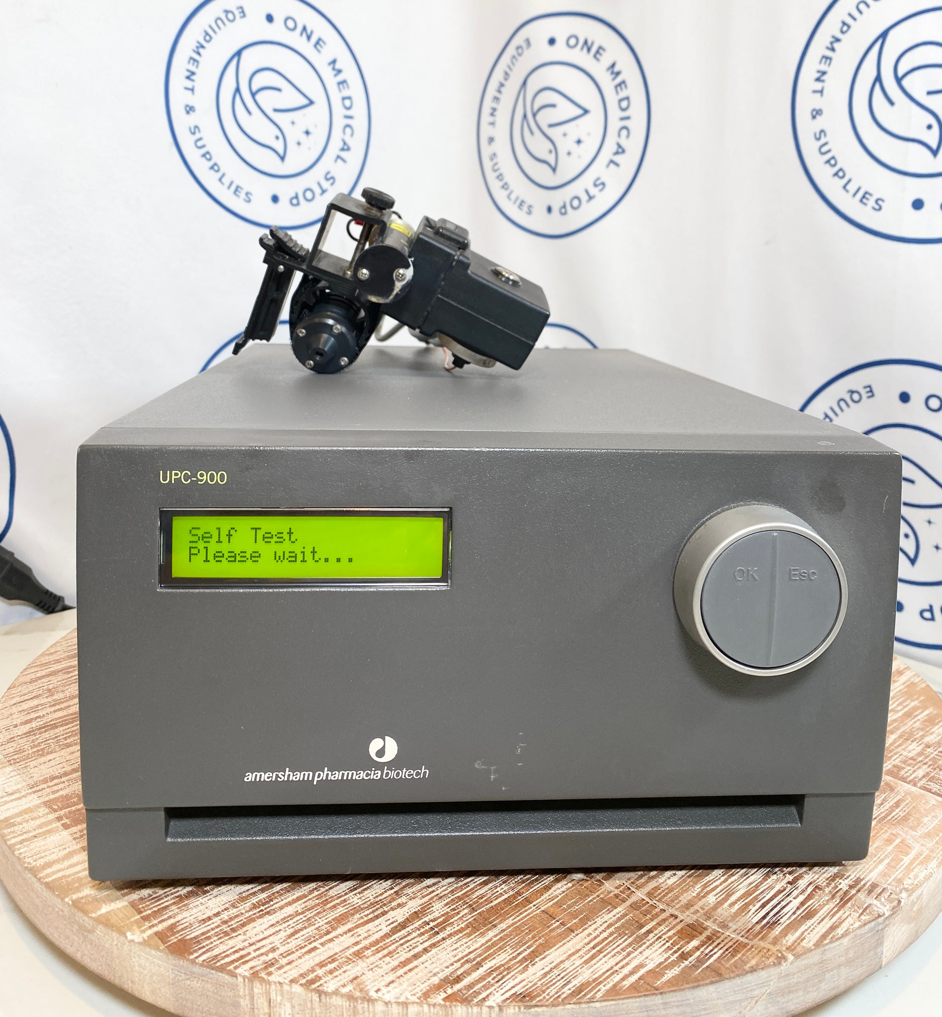 Amersham Pharmacia Biotech UPC-900 AKTA FPLC Monitor – One Medical Stop